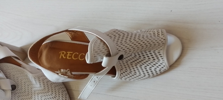Босоножки женские 37