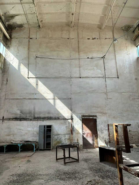 Продаётся 4 000 м². производственная база.