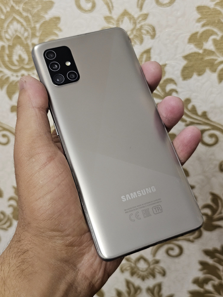 Продам samsung a51 4/64gb