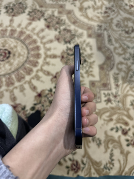 Iphone 12 Ideal qora rang