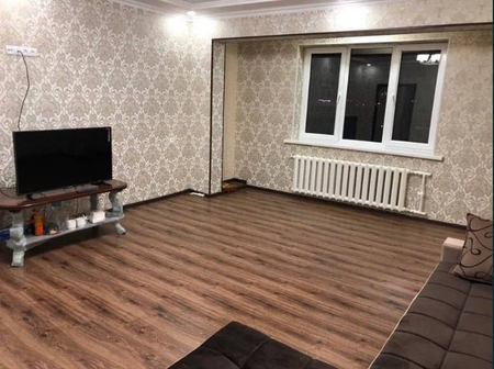 Продаётся 2/9/9 на Нукусская не торец отдельный вход