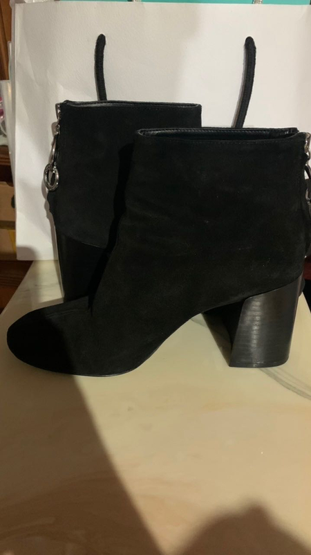 Кроссовки adidas 37,5 разм. Оригинал. И Zara сапожки 37 размер