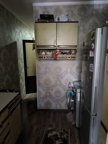 Срочно продается на Чиланзар-23 (2/2/5 кирпичный дом балкон 2х6)