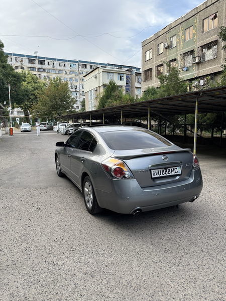 Arenda Nissan Altima