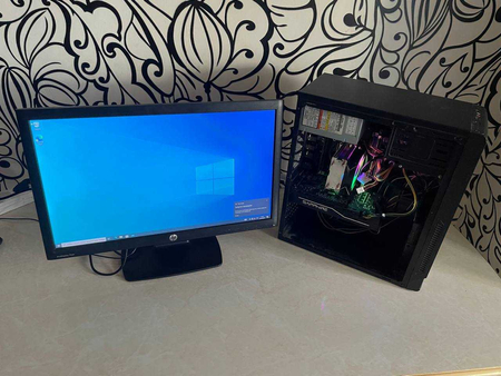 Игровой кейс 10 ядерный с монитором/ 8gb видеокарта /16gb Озу
