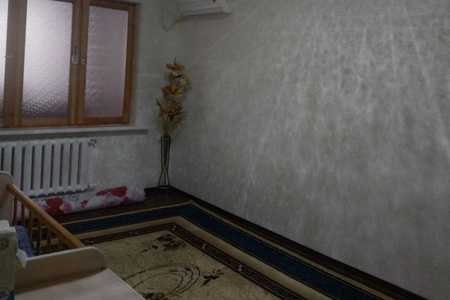 谷 130065 谷 Taqachida kvartira sotiladi 2/5/5 58 м²