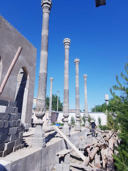 Римские Калонна из бетона ,