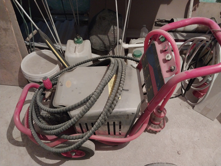 Karcher sotiladi. Omax 200 barlik 5.5 lik mator,
