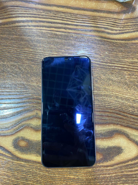 Xiaomi Mi 6 pro sotiladi