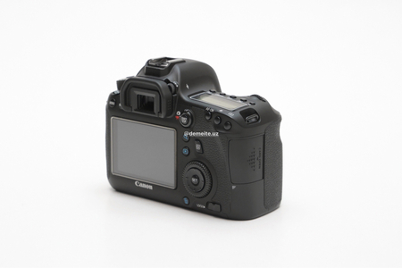 Canon EOS 6D body: Probeg: 16.894