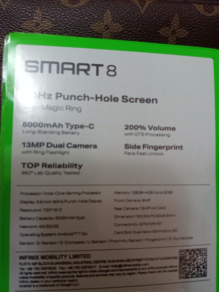 Assalom alekum telefon sotiladi Original imei utgan infinix smart 8