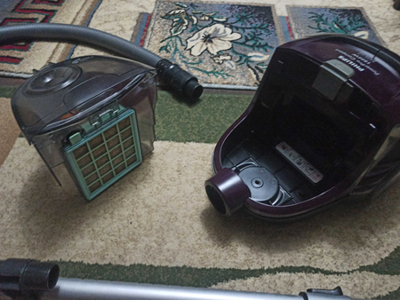 Пылесос PHILIPS в хорошем состоянии