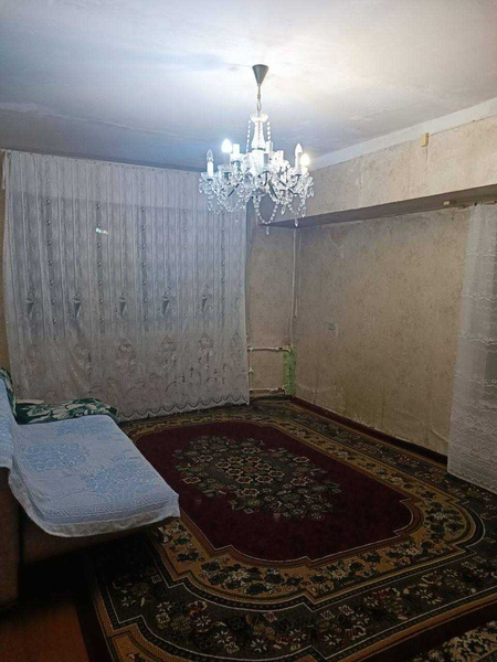 Улица Шахристанская 1в2\\\\4\\\\4 кирпичный дом без ремонта 2.6 балкон