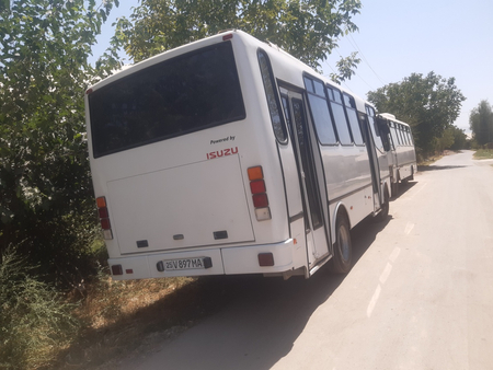 Isuzu avtobus sotiladi hamma joyi soz