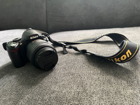 Nikon D60 fotoapparat, Nikon DX AF-S NIKKOR 18-55 VR linza