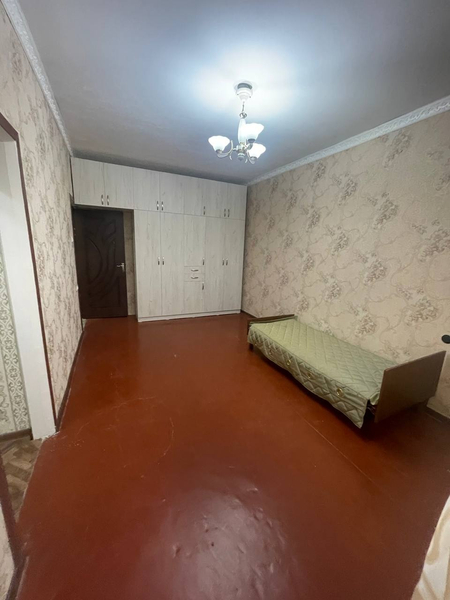 Продаётся - 1в2/4/4 на Чиланзаре 19 квартал