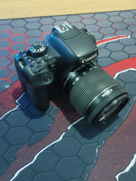Canon 750D va 60D sotiladi