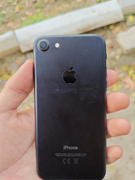 Iphone 7 oʻzi 32GB idial