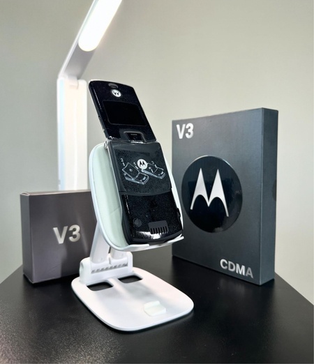 Perfectum Mobile Motorola v-3 + Bonus nomer