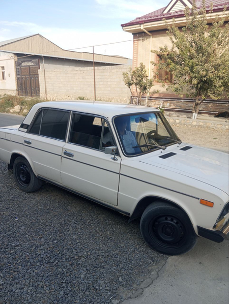 Автомобиль ВАЗ 2106.