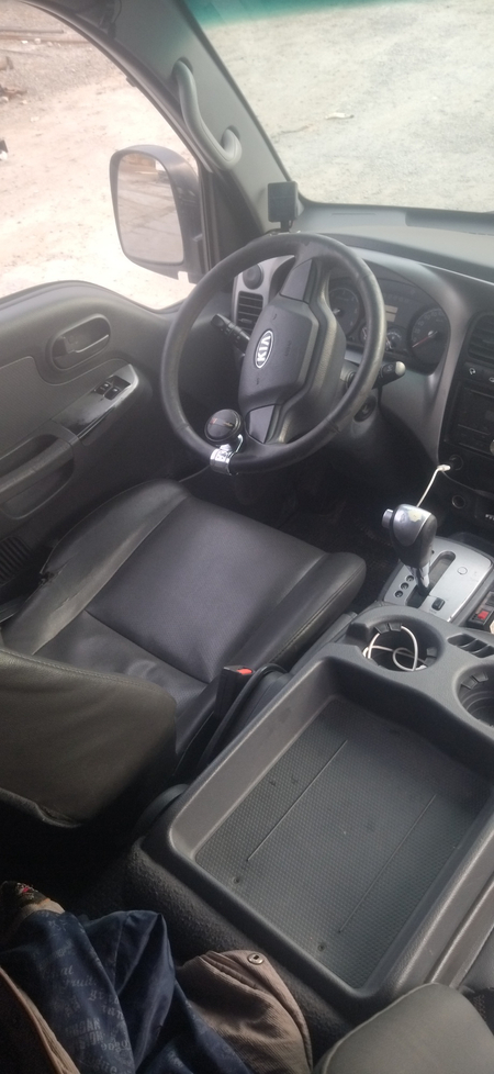 Kia bongo 1 tonaligi