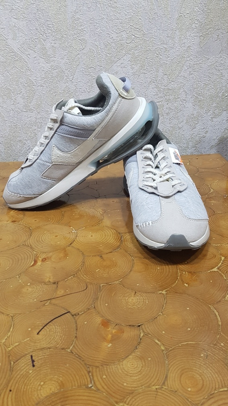 Продам Кроссовки Nike