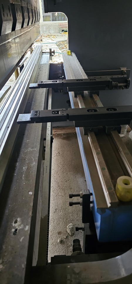 Листогиб ЧПУ 80Тх2500мм.(новая) Listagib stanok CHPU 80Tx2500mm