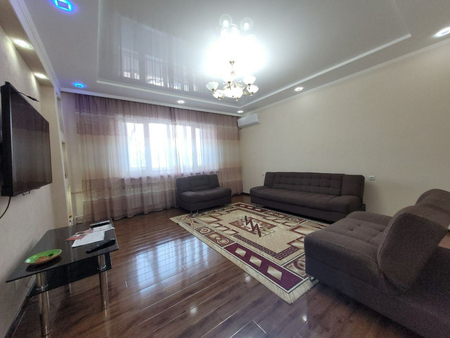 Продается 2комнатная квартира метро Космонавтлар