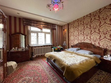 Продаётся квартира в Ташкенте 4/5/9 на Шайхантахурском районе (J2562)