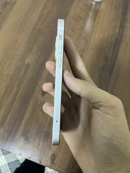 Iphone 12 sotiladi