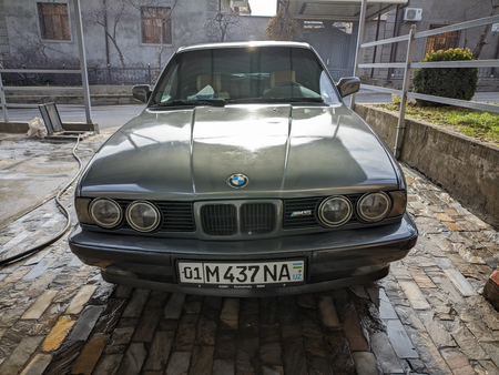 Продаю свою БМВ е34
