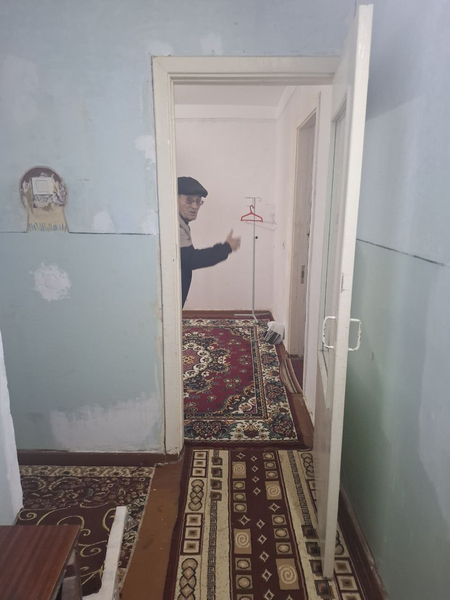 Срочно продаётся 2х комнатная квартира на 3 этаже середина в 3 районе