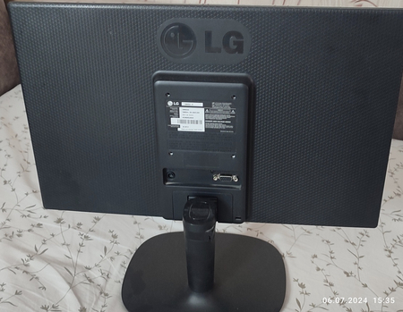 Продам монитор LG