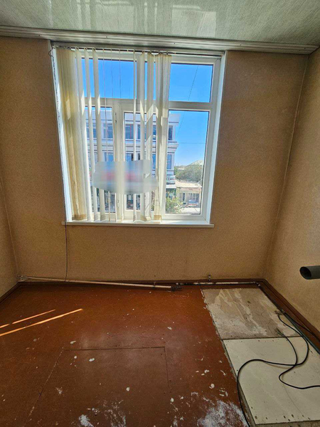 2 xonali 65m² 2-qavat sotiladi