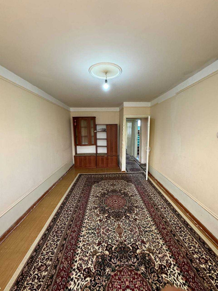 2 xonali 4-qavat 5 qavatli panelni dom 56m²