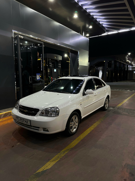 Chevrolet lacetti 1.8 A.T