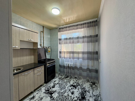 2 xonalik 4 etaj Sharq1 Dolchi Vita yonida 7 maktab 6 metrli balkon re