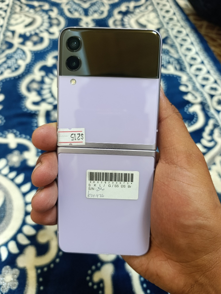 Samsung Galaxy z Flip 3