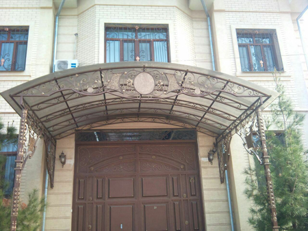 Reshotka, Naves Perila
