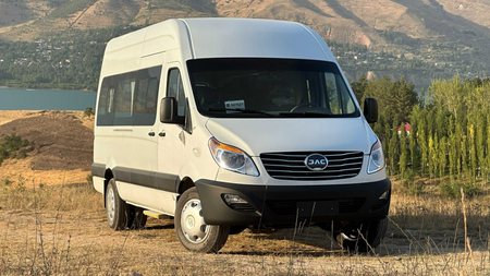 Jac Sunray 21 urindiqli mikroavtobusni qanaqa  qulayliklari bor