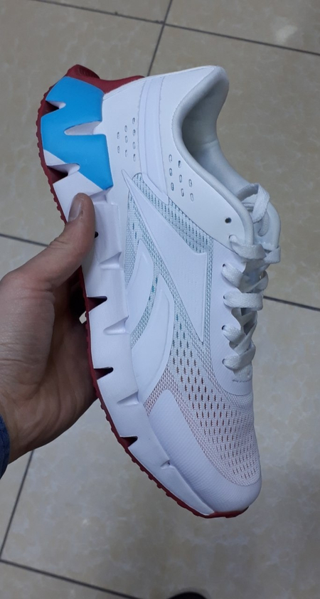 Кроссовки  мужские  Reebok zig encore