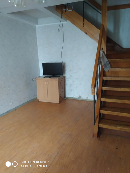 Dk Farhod.Oilaga uzoq mudatga ijaraga 3xona