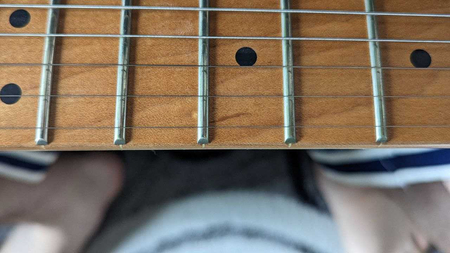 Продается новая электрогитара Fender Squier Contemporary