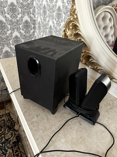 Edifier M1350 2.1 колонка