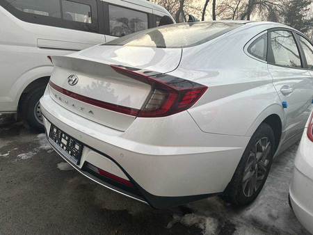 hyundai sonata style plus