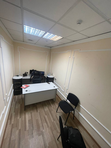 Небольшие и недорогие Офисы на м Космонавтов