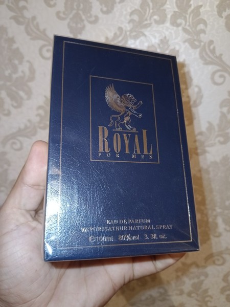 Срочно продам новый оригинал мужской духи Royal