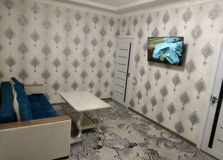 _ Чиланзар 8кв 2хонали 2етаж квартира сотилади