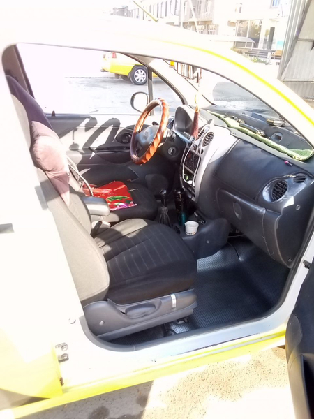 Avtomobil matiz sotiladi