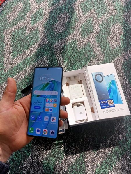 Honor x9a 5g ,android 13 ,8 ga 256 gb